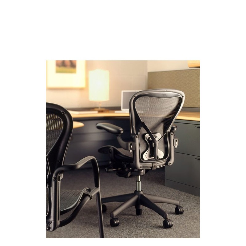 Aeron Graphite Grey - UBER-MODERN
